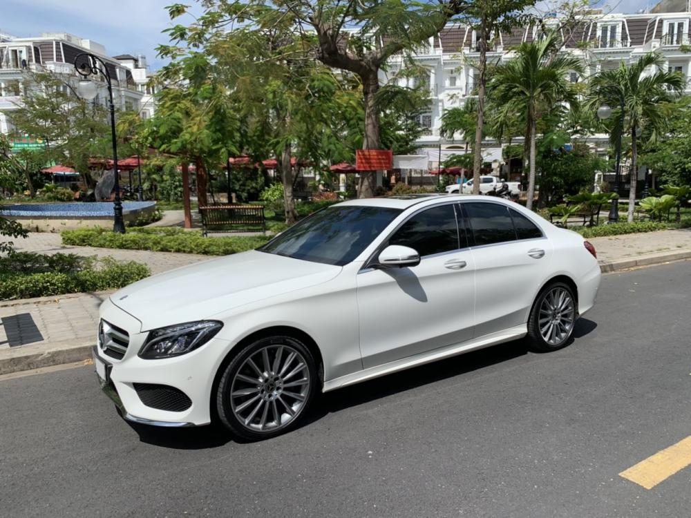 Mercedes-Benz C300 AMG 2018 - Bán chiếc Mercedes C300 AMG 2018 màu ...